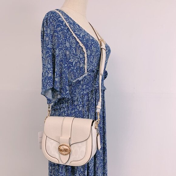 Coach | Bags | Coach C286 Georgie Saddle Bag In Sig In Goldchalkchalk ...